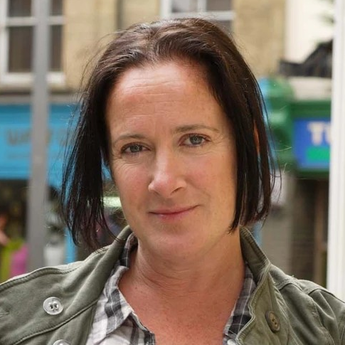 Julie Perkins – WalfordWalk.com