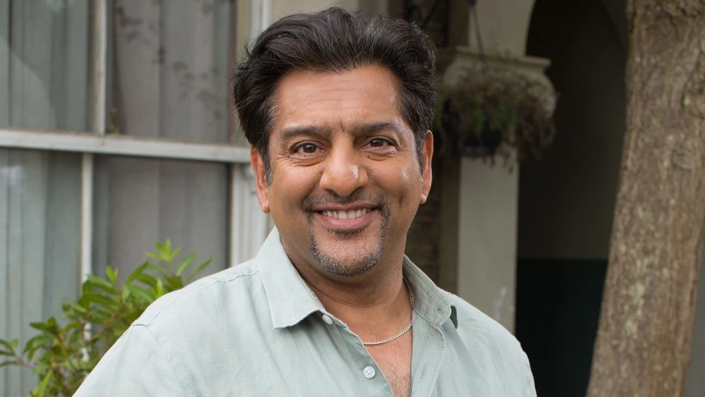 Masood Ahmed – WalfordWalk.com