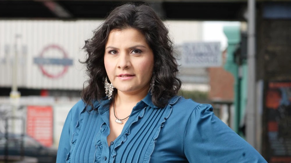 Zainab Khan – WalfordWalk.com