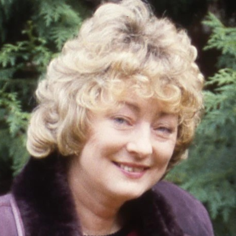 Christine Hewitt – WalfordWalk.com